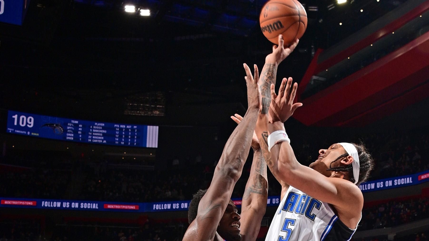 Paolo Banchero has 3-point play in final second to lift Magic past ...
