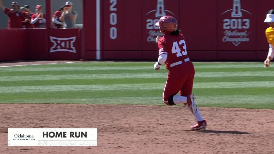 Quincee Lilio crushes 3-run homer to right field - ESPN Video