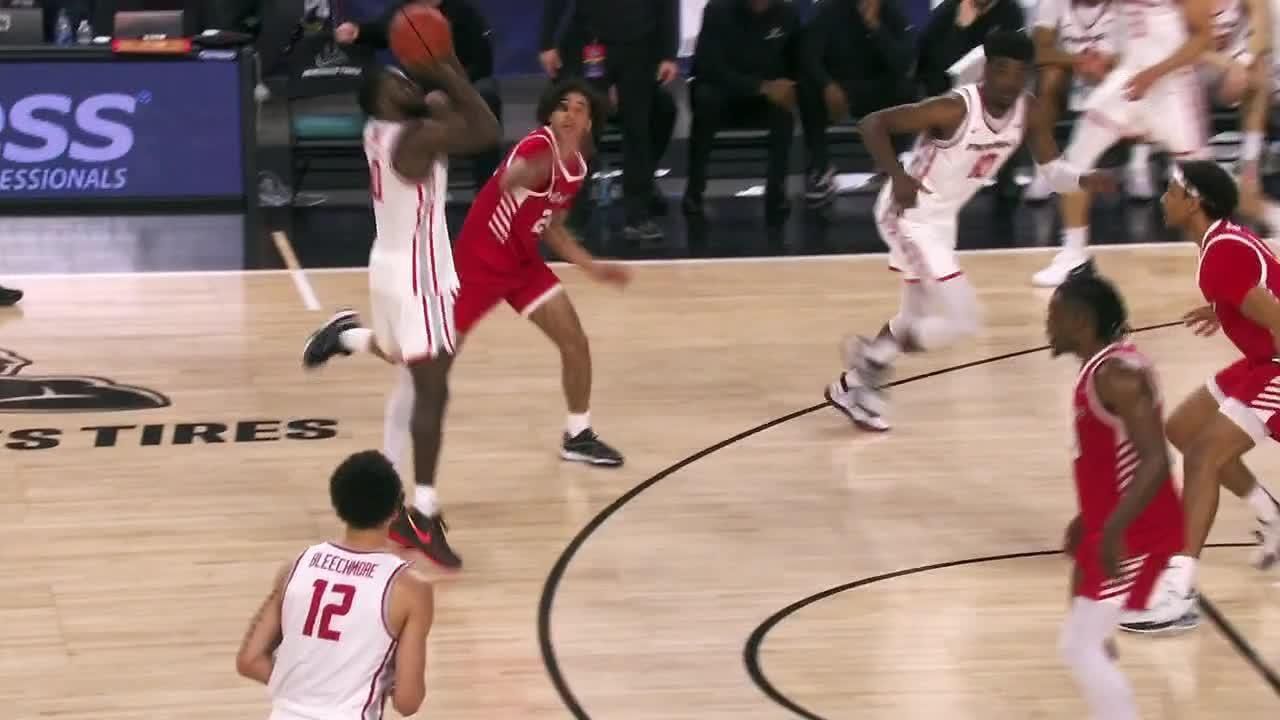 Caleb Fields shows off the range on 3 - ESPN Video