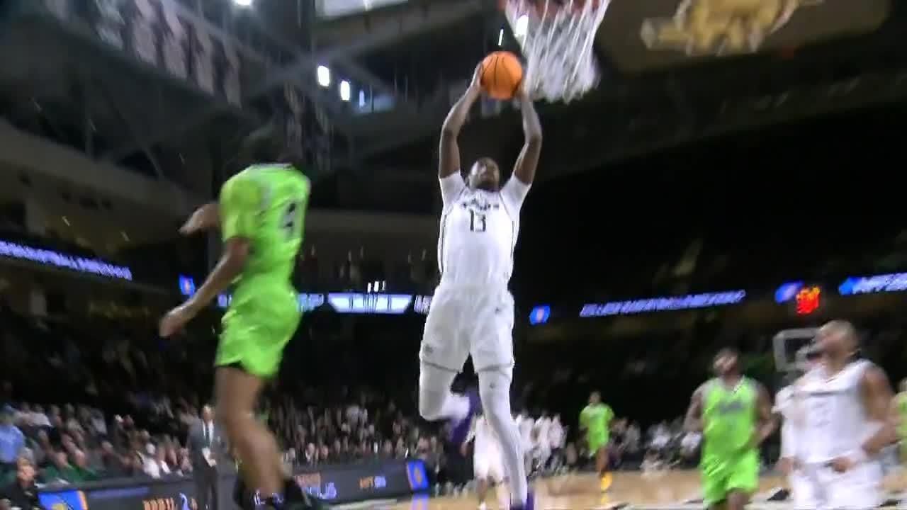 Corey Walker rocks the rim with powerful dunk - ESPN Video