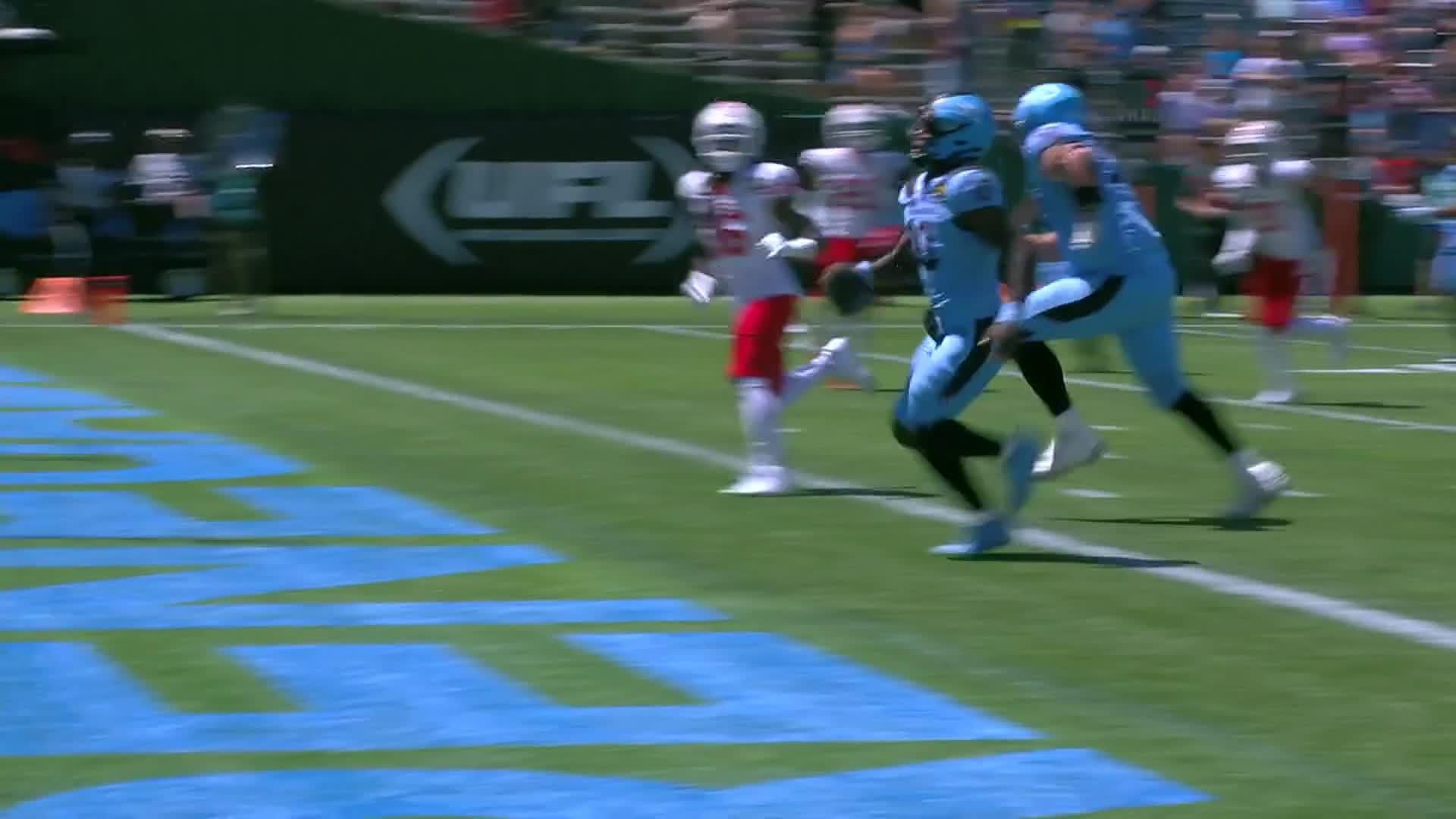 Lindsey Scott goes untouched for a Renegades TD - ESPN Video