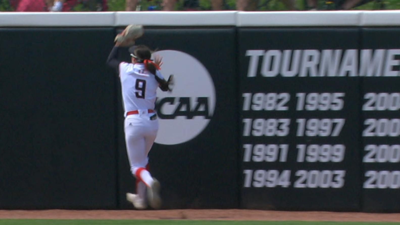 Marra Cramer grabs another beautiful catch - ESPN Video