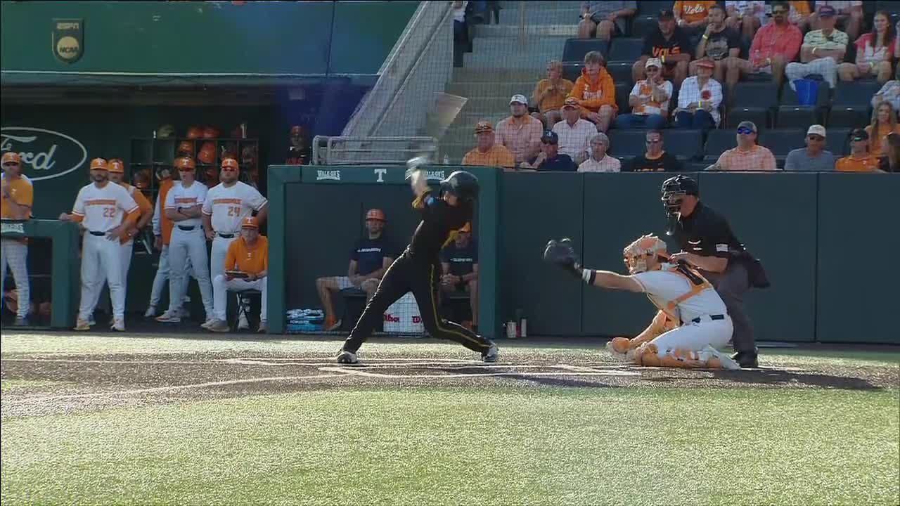 Cleary Simpson goes deep for a homer vs. Volunteers - ESPN Video