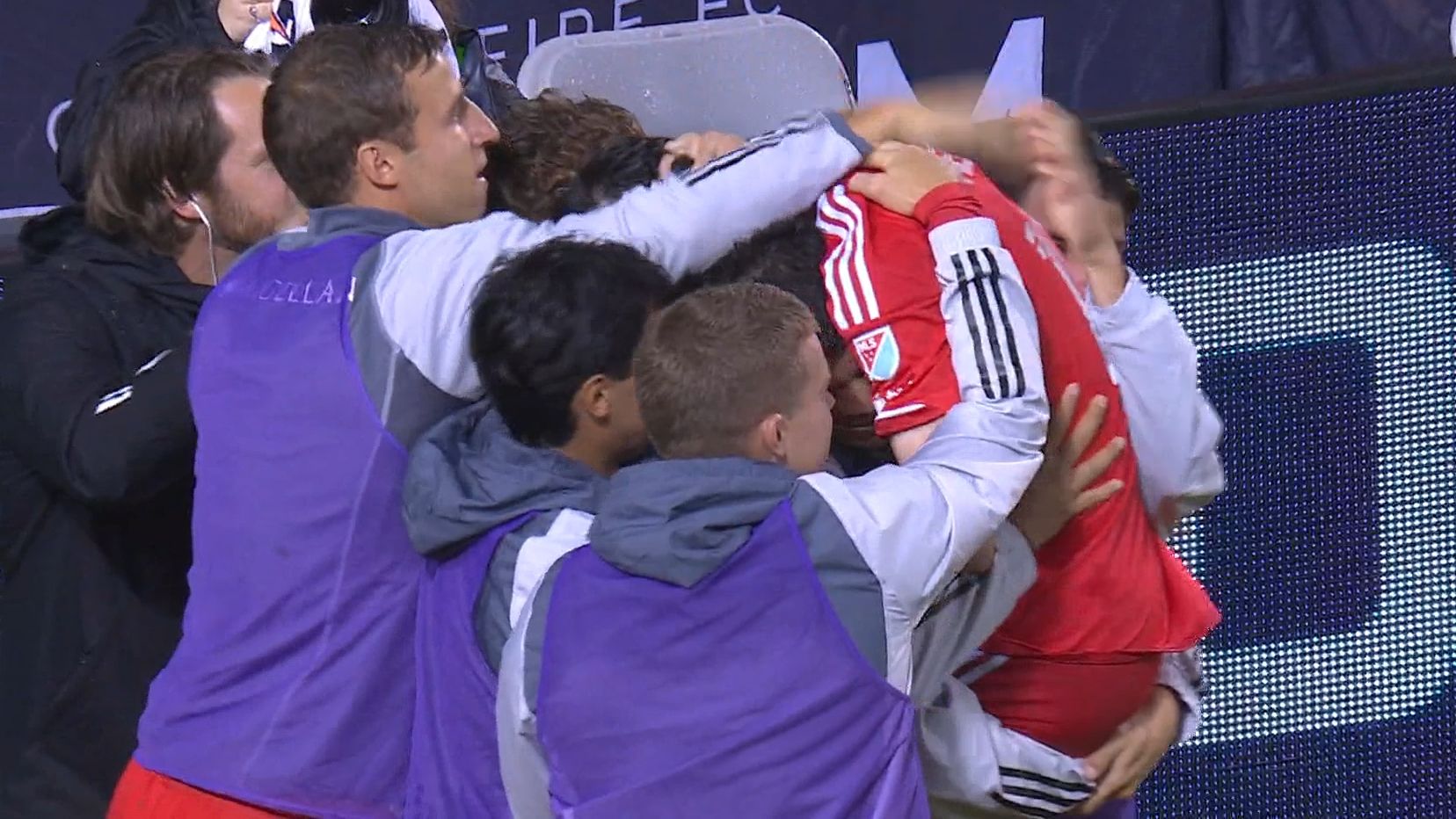 Brian Gutierrez scores to complete Chicago Fire's comeback - ESPN Video