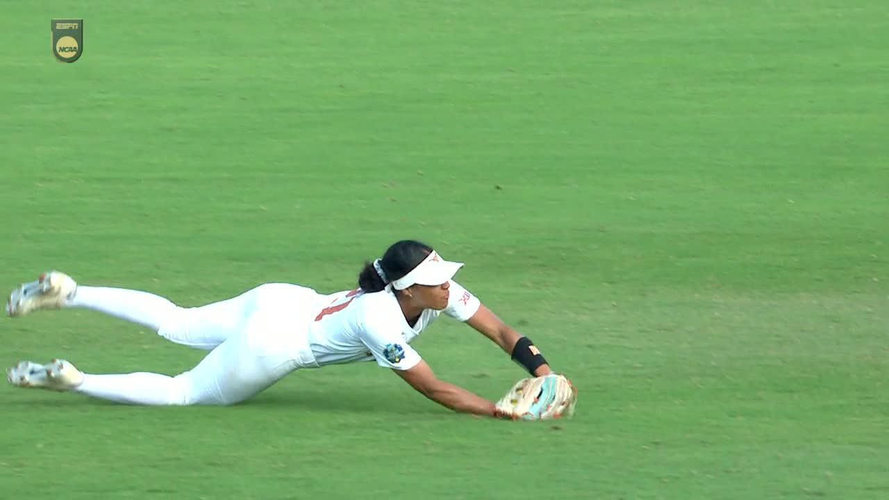 Kayden Henry lays out to make a diving catch - ESPN Video