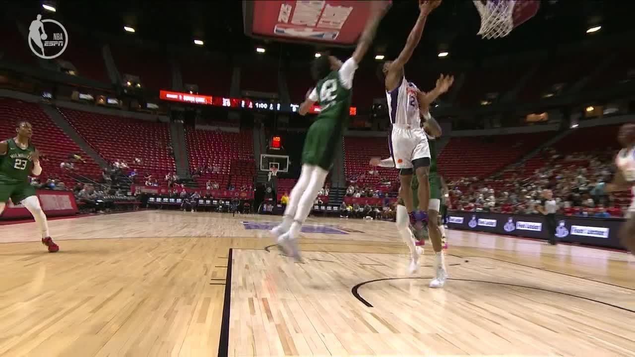 Tyson Walker hits the basket vs. Milwaukee Bucks - ESPN Video