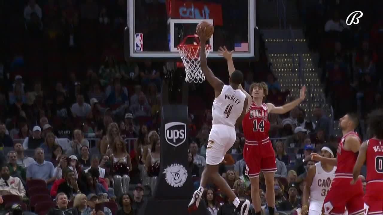 Evan Mobley rocks the rim with powerful jam - ESPN Video