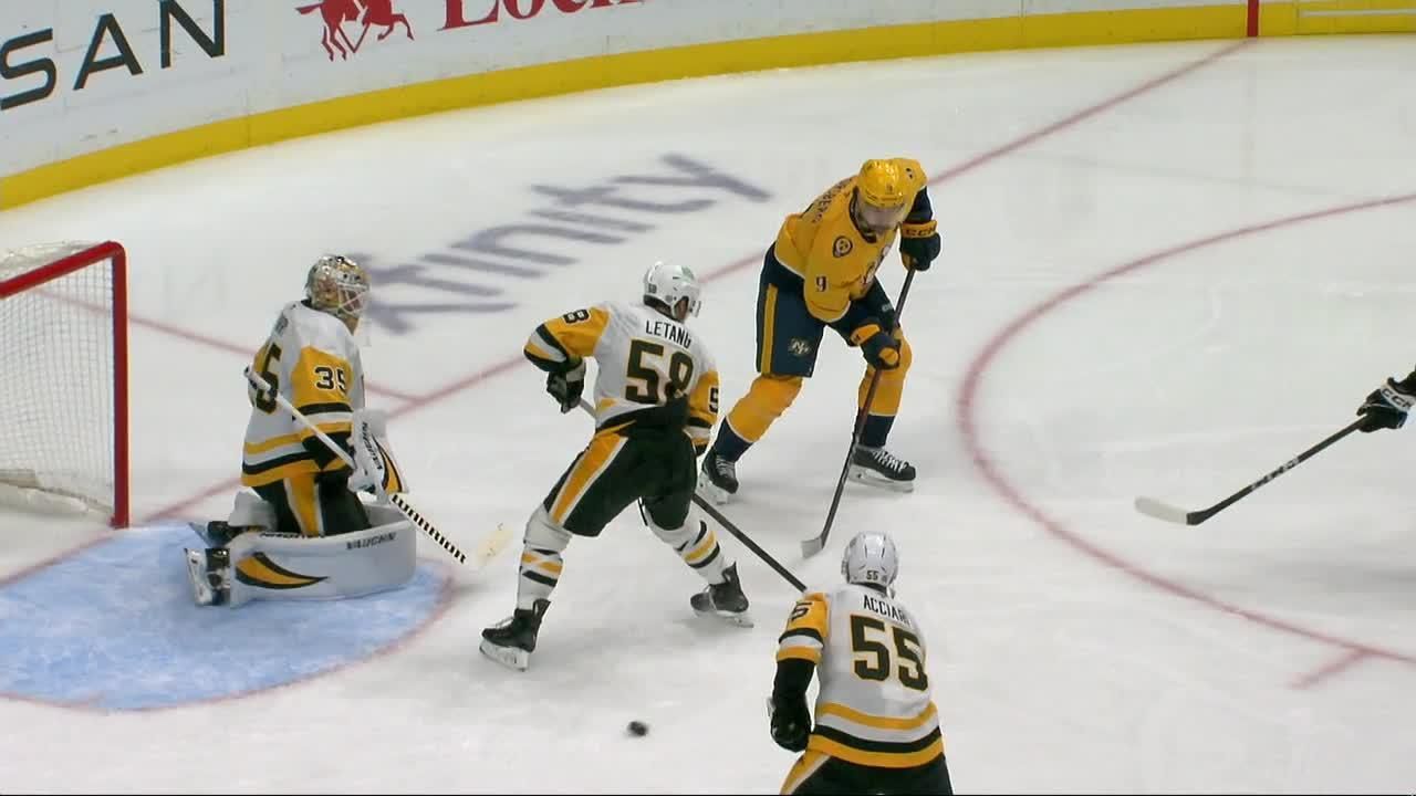 Steven Stamkos scores on the power play for Nashville Predators - ESPN ...