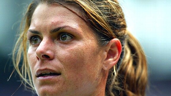 Mia Hamm weighs in on UNC's recent losses - ESPN