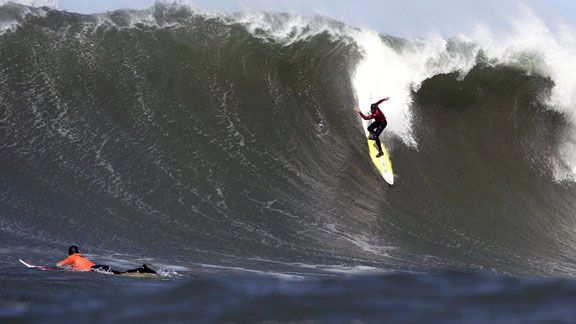 Mel earns Big Wave World Tour title - ESPN