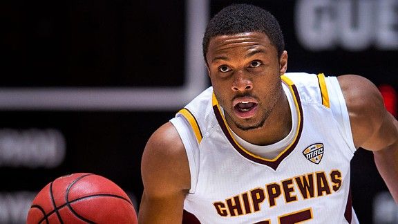 Michigan tribe takes opposite tack, supports Native American mascots ...