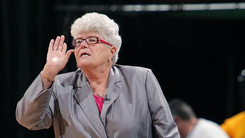 Indiana Fever extend Lin Dunn contract to 2014, elevate Stephanie White ...