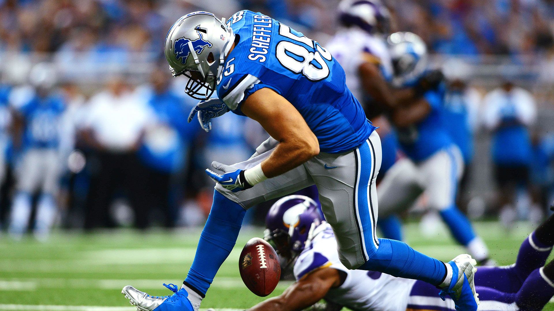 Concussions push Tony Scheffler to retire from NFL - ESPN