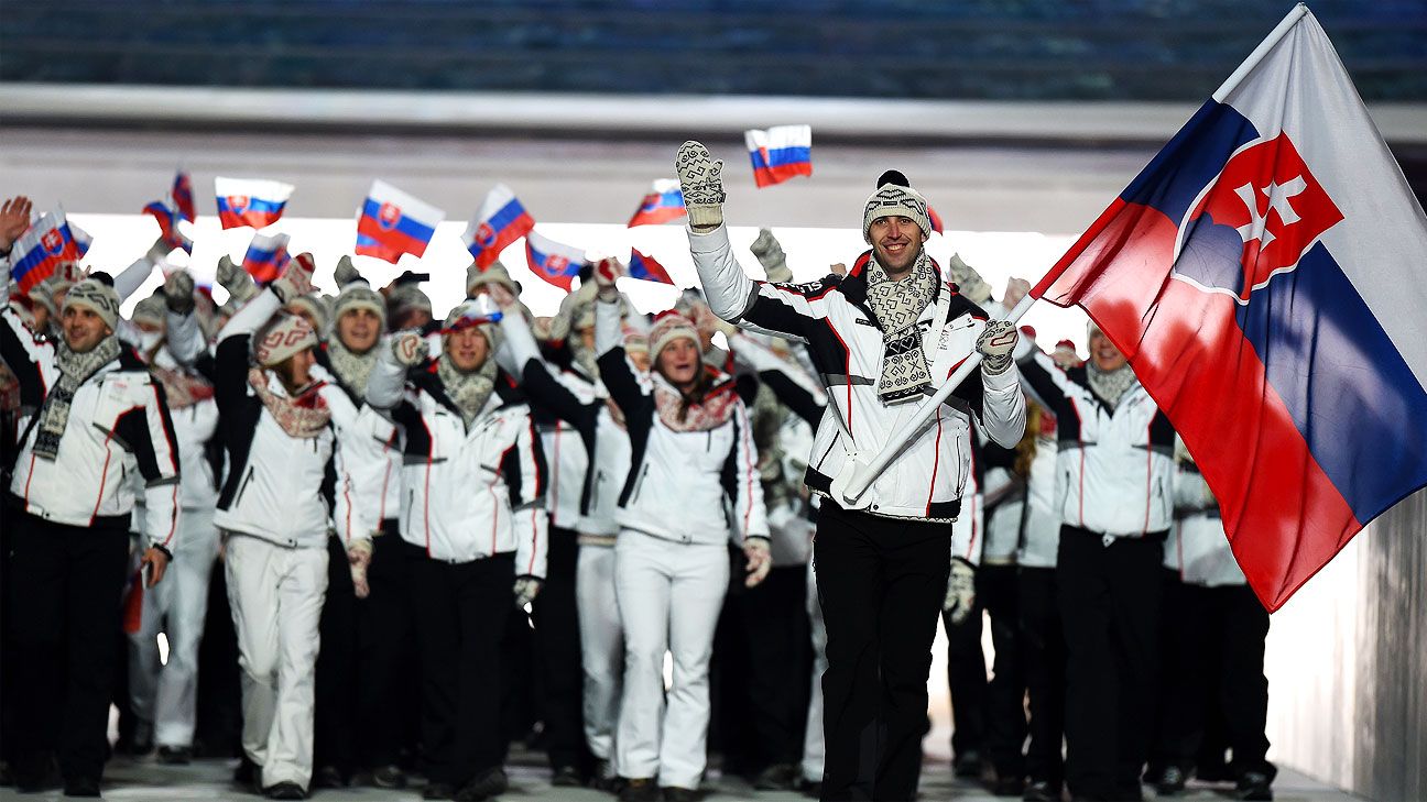 Chara carries flag at opening ceremonies - ESPN - Boston Bruins Blog- ESPN