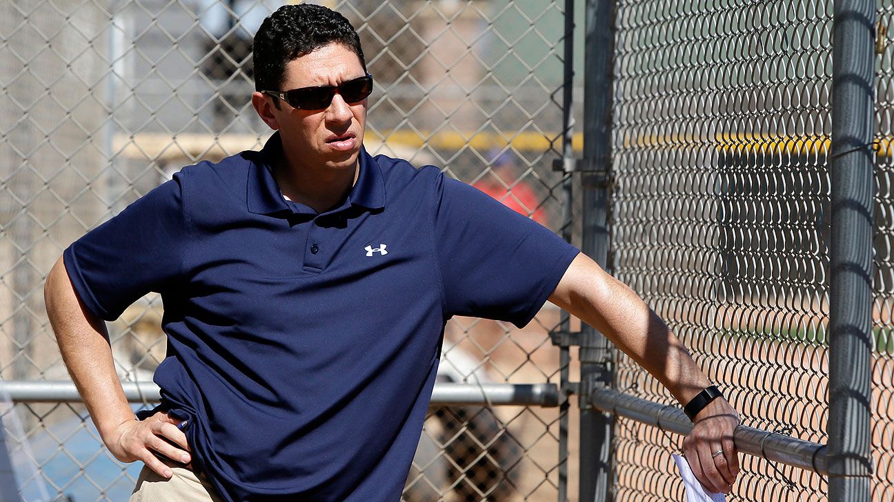 Texas Rangers want to extent GM Jon Daniels' contract by spring ...