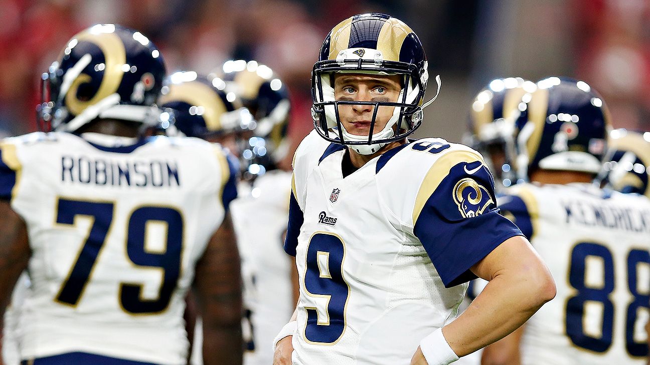 Austin Davis flies to Cleveland, expected to sign with Browns
