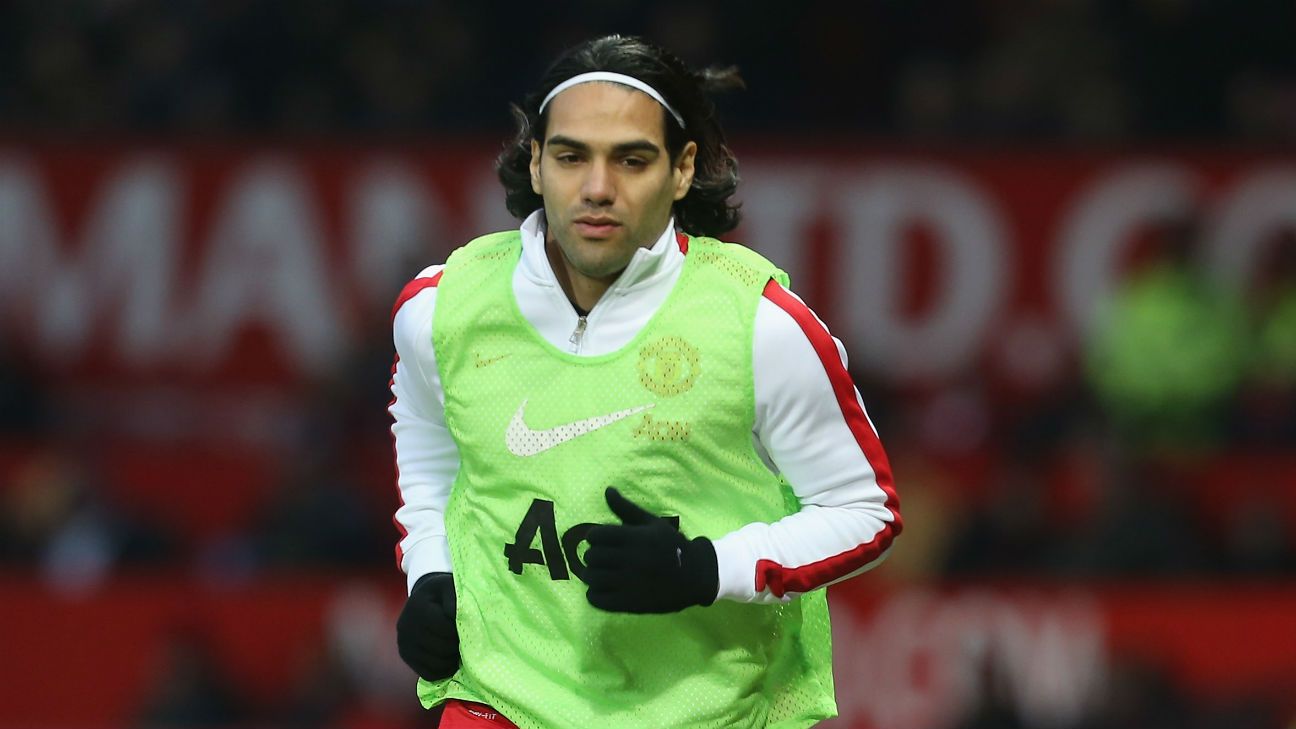 Manchester United striker Radamel Falcao plays down talk of a transfer ...