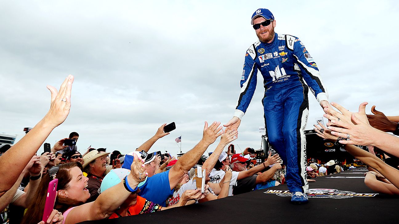 Dale Earnhardt gets engaged to longtime girlfriend Amy Reimann - ESPN