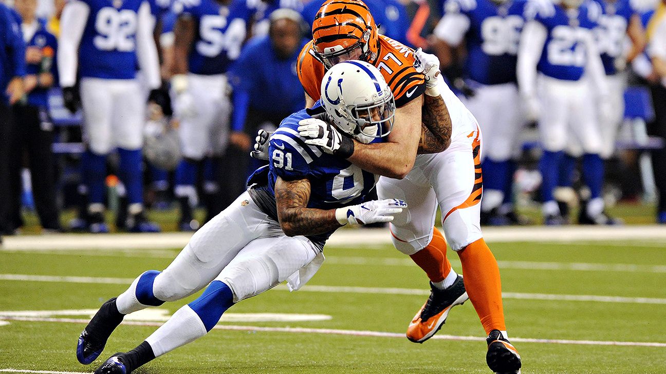 Colts LB Jonathan Newsome arrested early Wednesday morning - ESPN