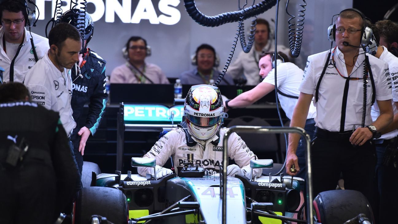 Lewis Hamilton says DNF cost him shot at Singapore Grand Prix win - ESPN