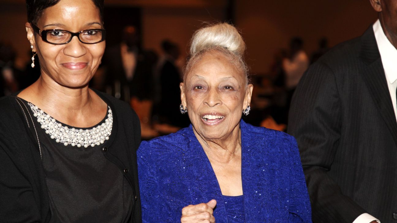Doris Robinson: Not just the coach's wife - ESPN