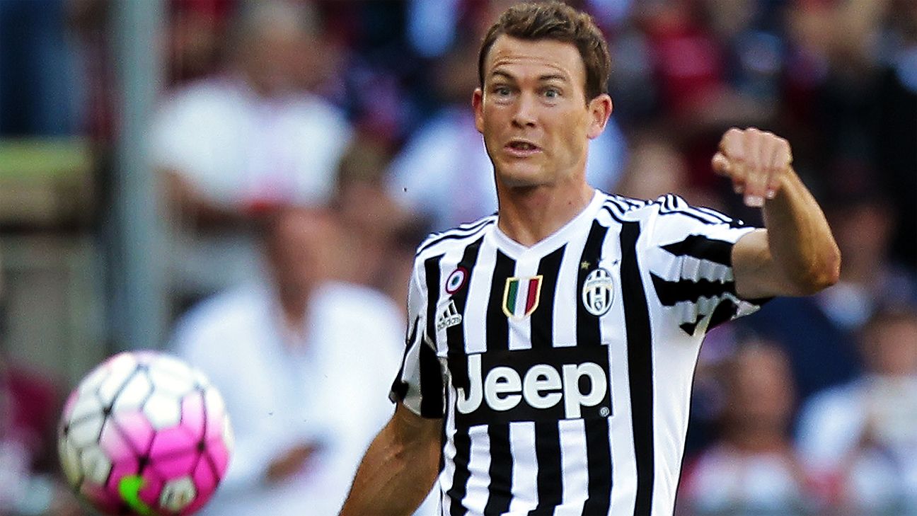 Juventus extend contract of defender Stephan Lichtsteiner to 2018 - ESPN