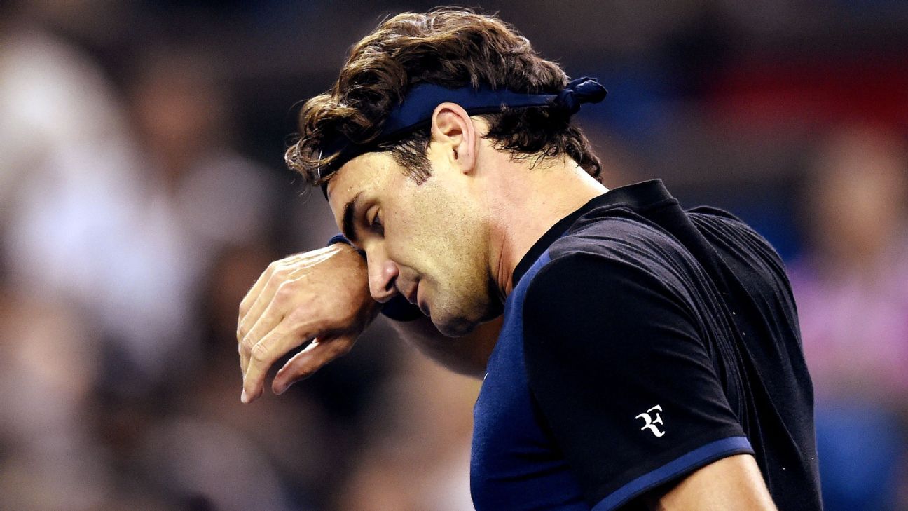 Roger Federer upset in opening match at Shanghai Masters - ESPN