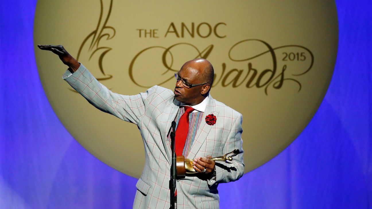 Long jump great Bob Beamon presented with 'outstanding Olympic ...