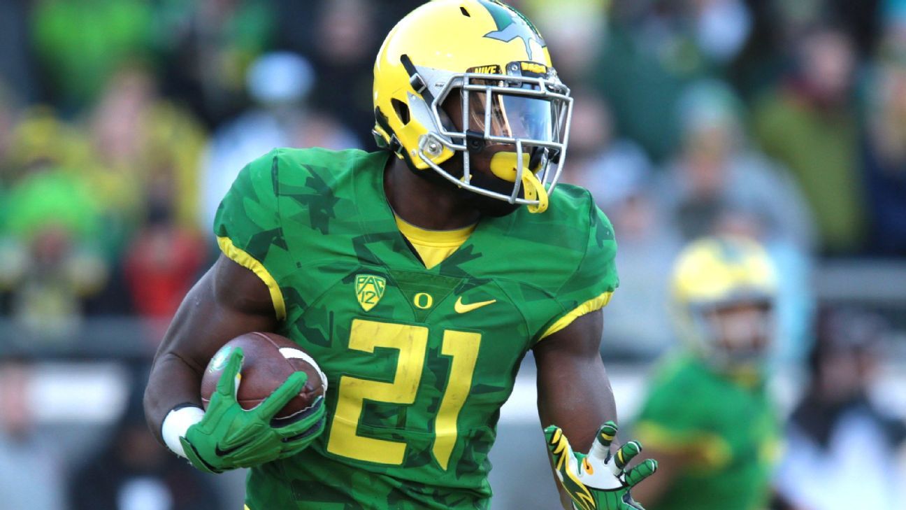 Armed with a degree, Oregon Ducks running back Royce Freeman looks to ...