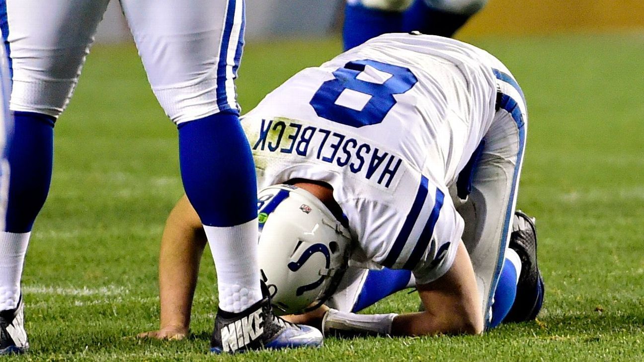 Matt Hasselbeck of Indianapolis Colts suffers neck and shoulder ...