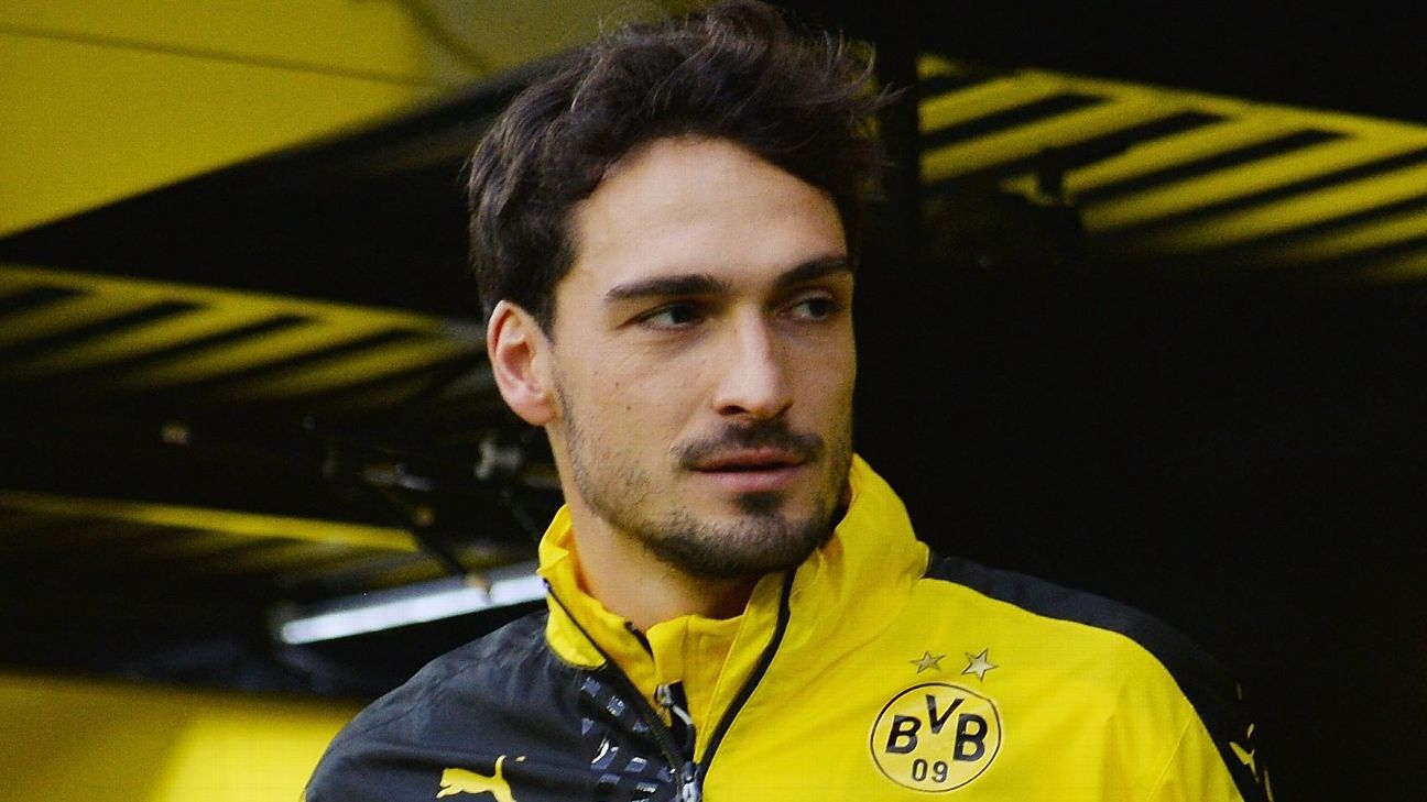 Borussia Dortmund's Mats Hummels open to Bayern Munich return or Man ...