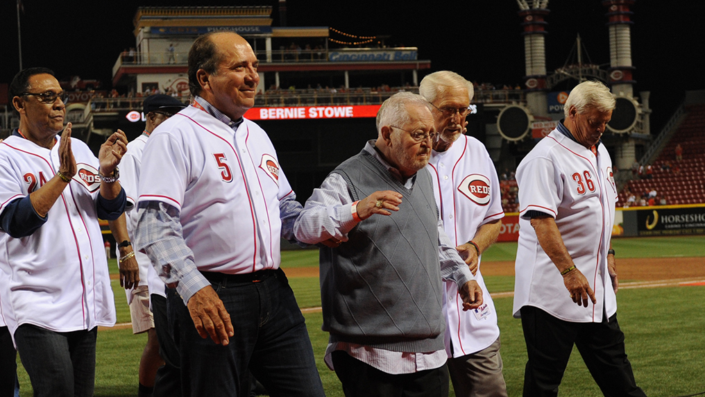 Bernie Stowe, longtime Cincinnati Reds clubhouse manager, dies at 80 - ESPN