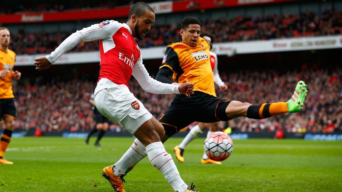 Ex-Gunner Theo Walcott gives Everton hope to end long winless run at ...