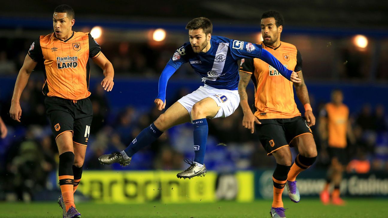 Arsenal loan midfielder Jon Toral to Granada for season - ESPN