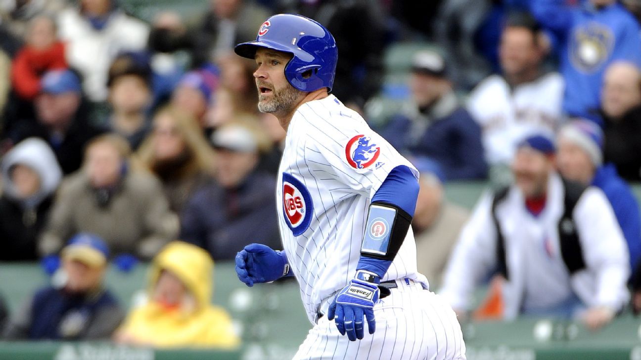 Aging Chicago Cubs catcher David Ross gets laugh out of big home run ...