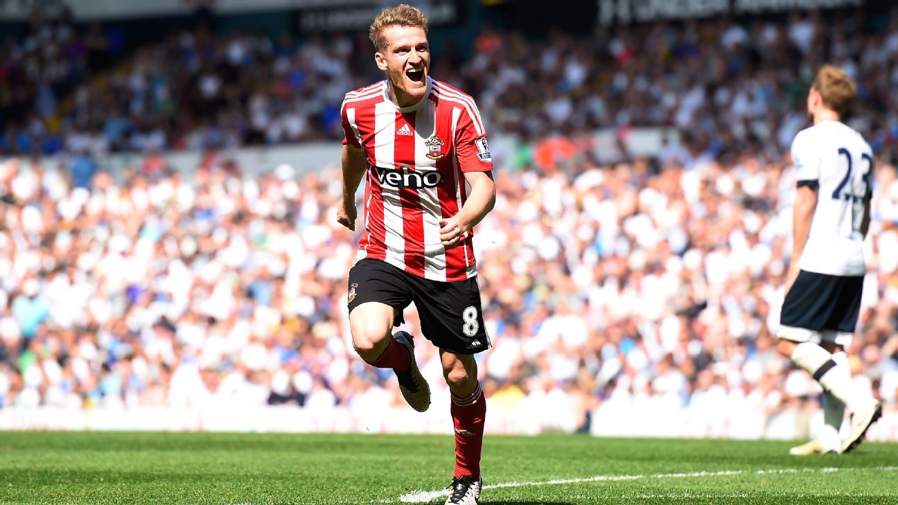 Steven Davis signs three-year Southampton contract extension - ESPN