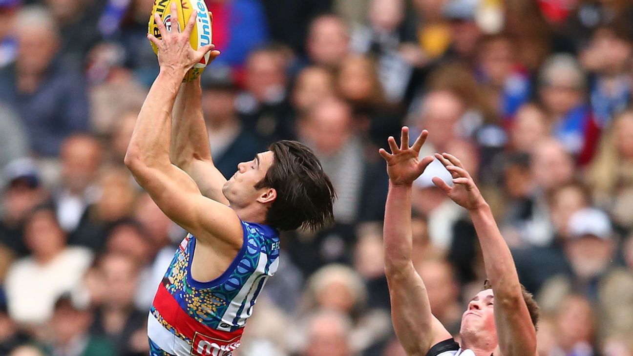 Four injuries cruel Magpies against Bulldogs - ESPN