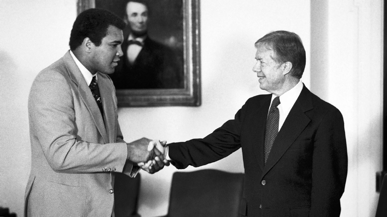 Ali's meeting with Deng Xiaoping revived boxing in China - ESPN