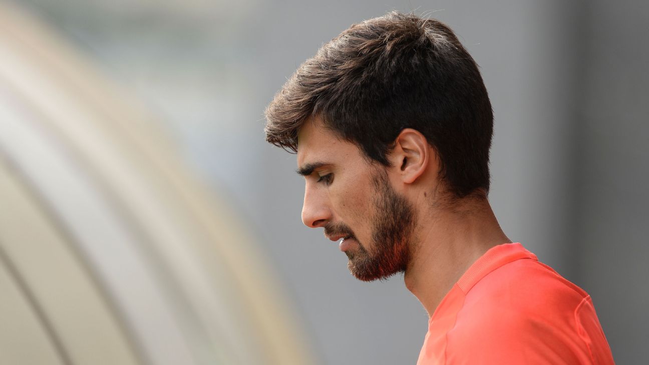 Barcelona's Gomes Andre suffers leg muscle injury while with Portugal ...
