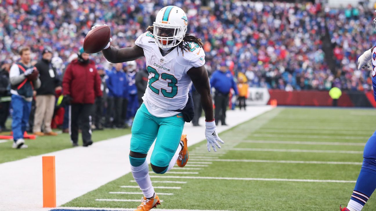 Miami Dolphins fantasy projections at QB, running back and tight end ...