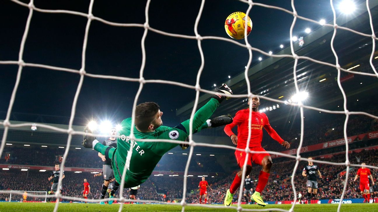 Luis Garcia sparks ghost goal talk after Liverpool denied in EFL Cup - ESPN