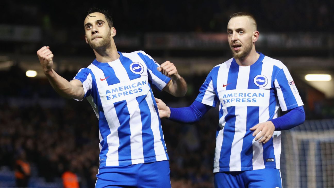 Striker Sam Baldock signs new contract with promoted Brighton - ESPN