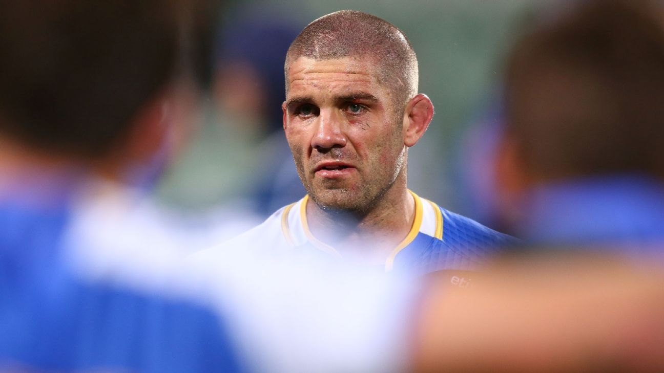 Matt Hodgson the emotional face of Australia's Super Rugby fiasco - ESPN