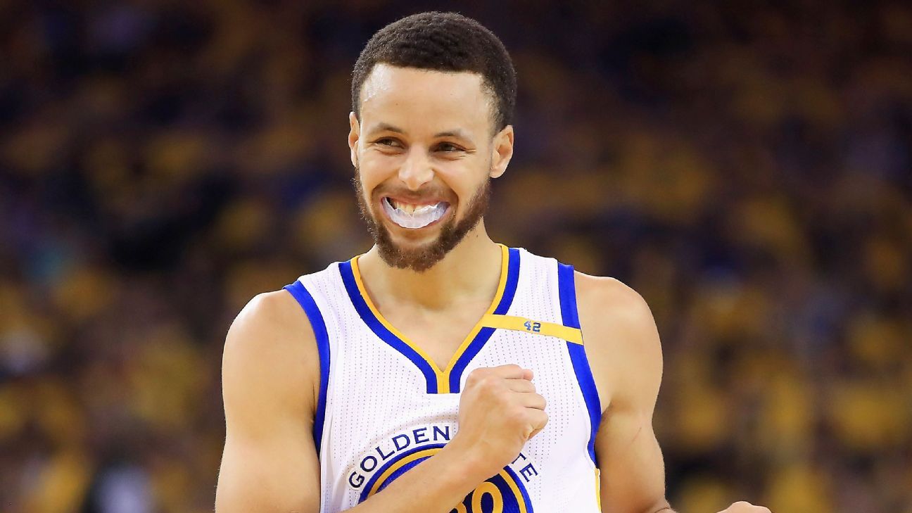 Golden State Warriors guard Stephen Curry takes shooting skills to new ...