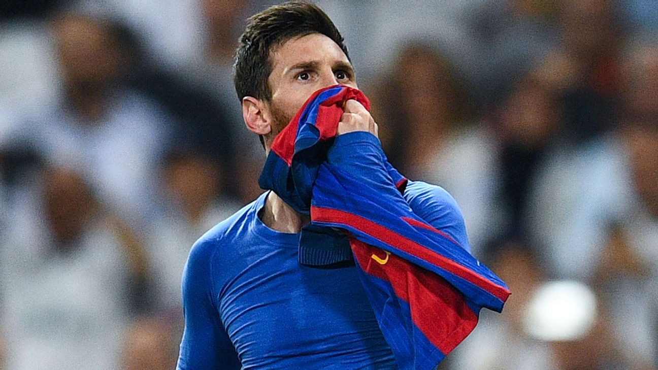 Lionel Messi keeps title race alive as Barcelona win Clasico at Real ...