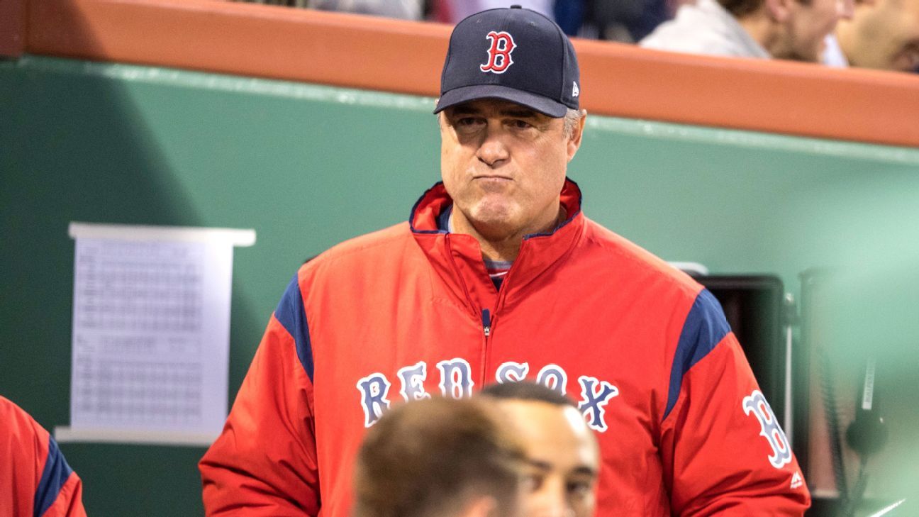 Red Sox manager John Farrell tossed after heated argument over balk - ESPN