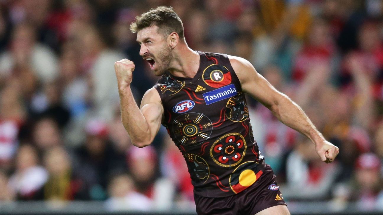 Hawks pip Swans in SCG thriller - ESPN