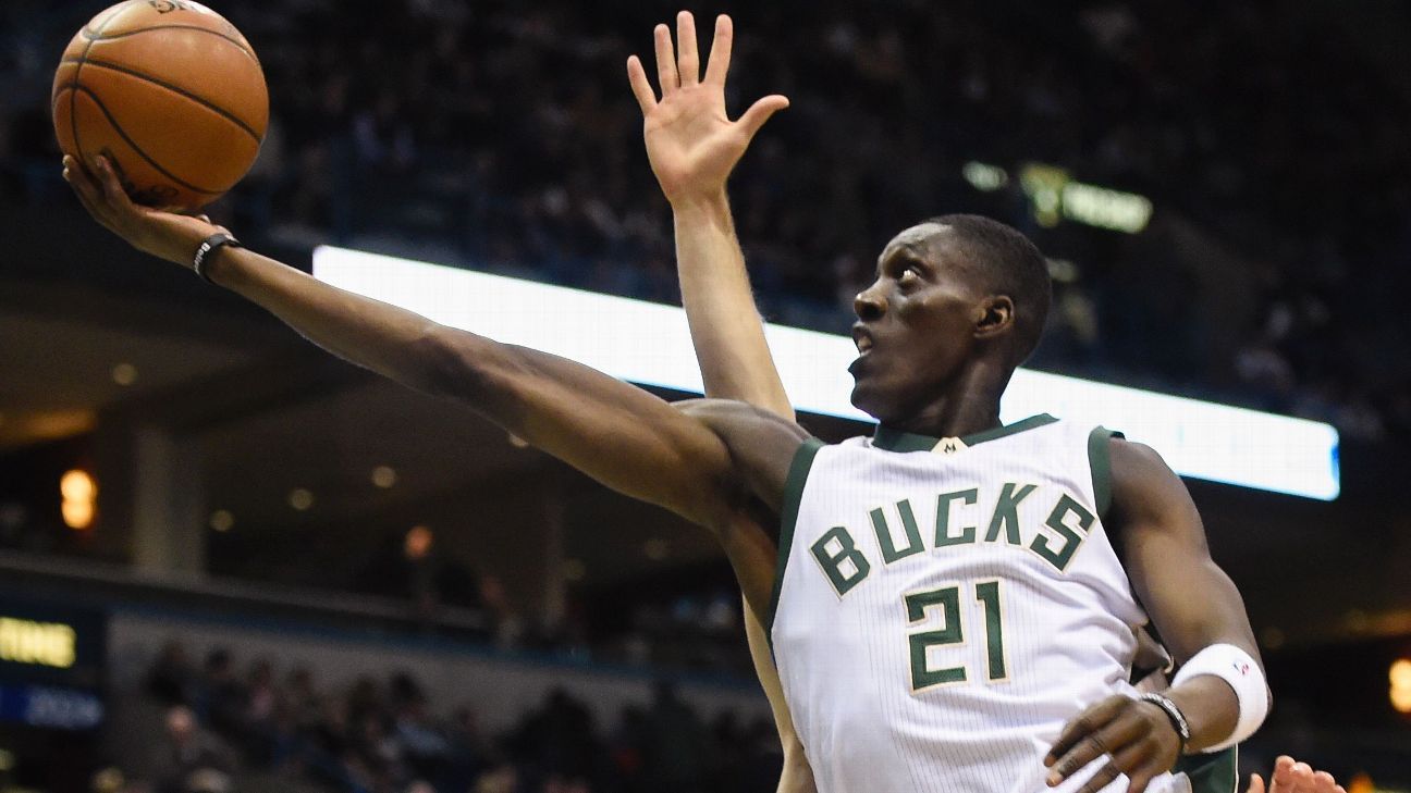 Milwaukee Bucks re-sign restricted free agent guard Tony Snell - ESPN