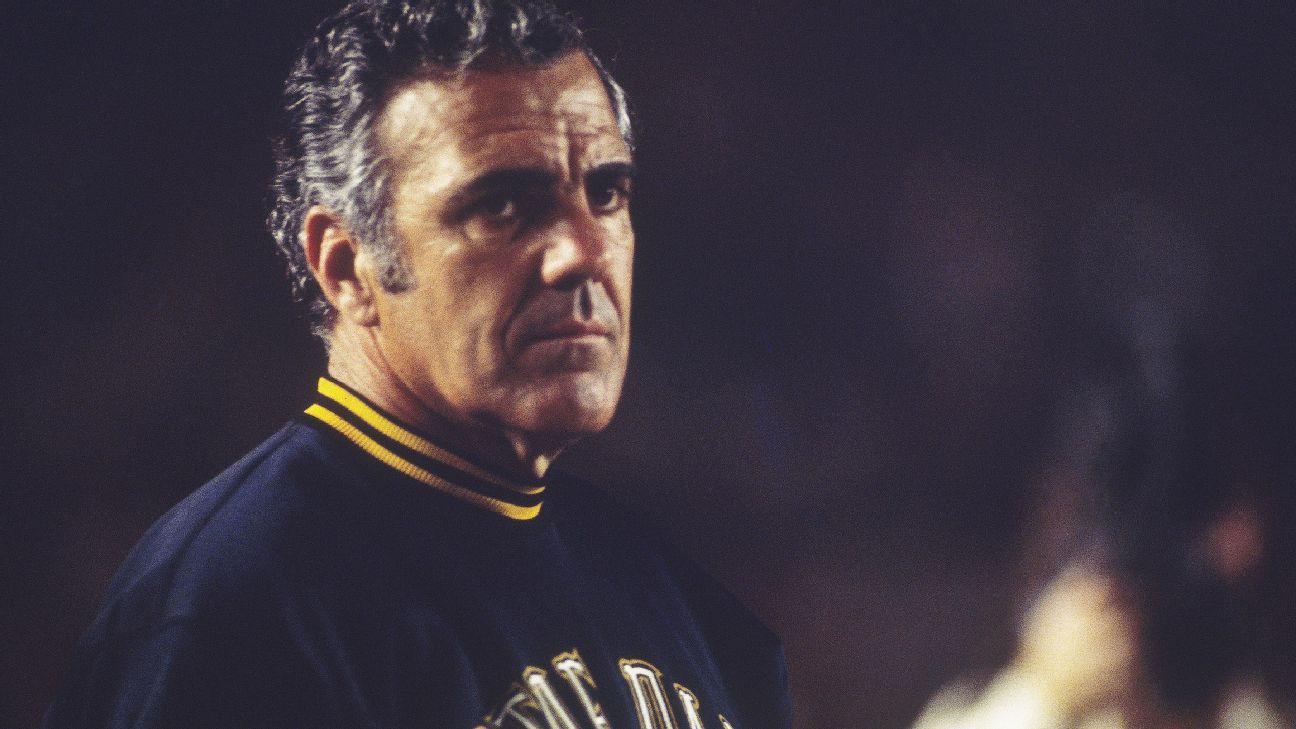 Numbers place Ara Parseghian among Notre Dame's greatest coaches - ESPN