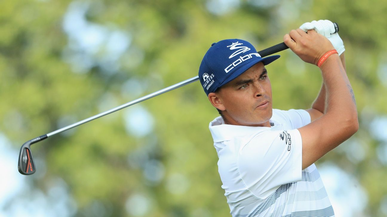Instant Awesome -- Rickie Fowler surprises young fan with tickets